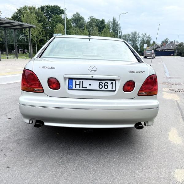 Pelēks Lexus GS 2002 Rīga, ar dzinēja tilpumu 3.00 L un nobraukumu 390 tūkst. km par 5150 €, foto 5 vietnē AUTOMOTO.COM.LV