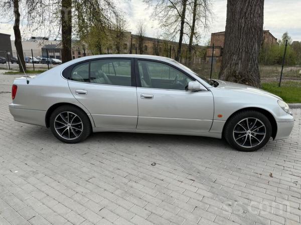 Grey Lexus GS 2003 in Riga, with an engine capacity of 3.00 L and mileage of 364 thousand km for 5100 €, photo 9 on AUTOMOTO.COM.LV