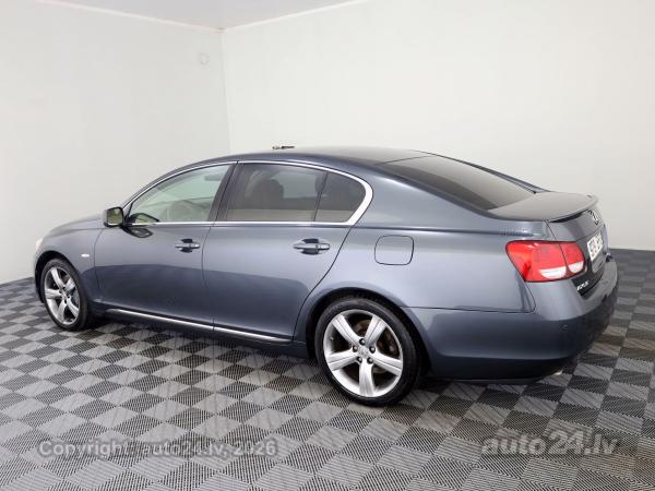Pelēks Lexus GS 2005 Tallina, ar dzinēja tilpumu 3.00 L un nobraukumu 279 tūkst. km par 2399 €, foto 4 vietnē AUTOMOTO.COM.LV
