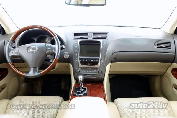 Pelēks Lexus GS 2005 Tallina, ar dzinēja tilpumu 3.00 L un nobraukumu 279 tūkst. km par 2399 €, foto 5 vietnē AUTOMOTO.COM.LV