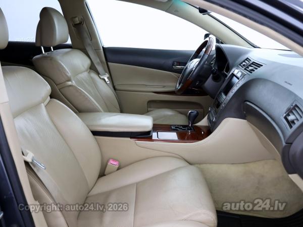 Pelēks Lexus GS 2005 Tallina, ar dzinēja tilpumu 3.00 L un nobraukumu 279 tūkst. km par 2399 €, foto 6 vietnē AUTOMOTO.COM.LV