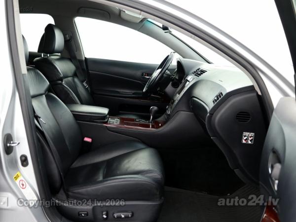 Pelēks Lexus GS 2006 Tallina, ar dzinēja tilpumu 3.00 L un nobraukumu 299 tūkst. km par 2499 €, foto 6 vietnē AUTOMOTO.COM.LV