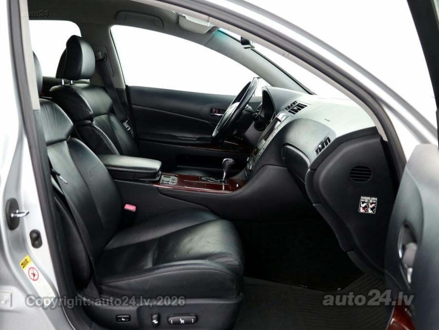 Grey Lexus GS 2006 in Tallinn, with an engine capacity of 3.00 L and mileage of 299 thousand km for 2499 €, photo 7 on AUTOMOTO.COM.LV