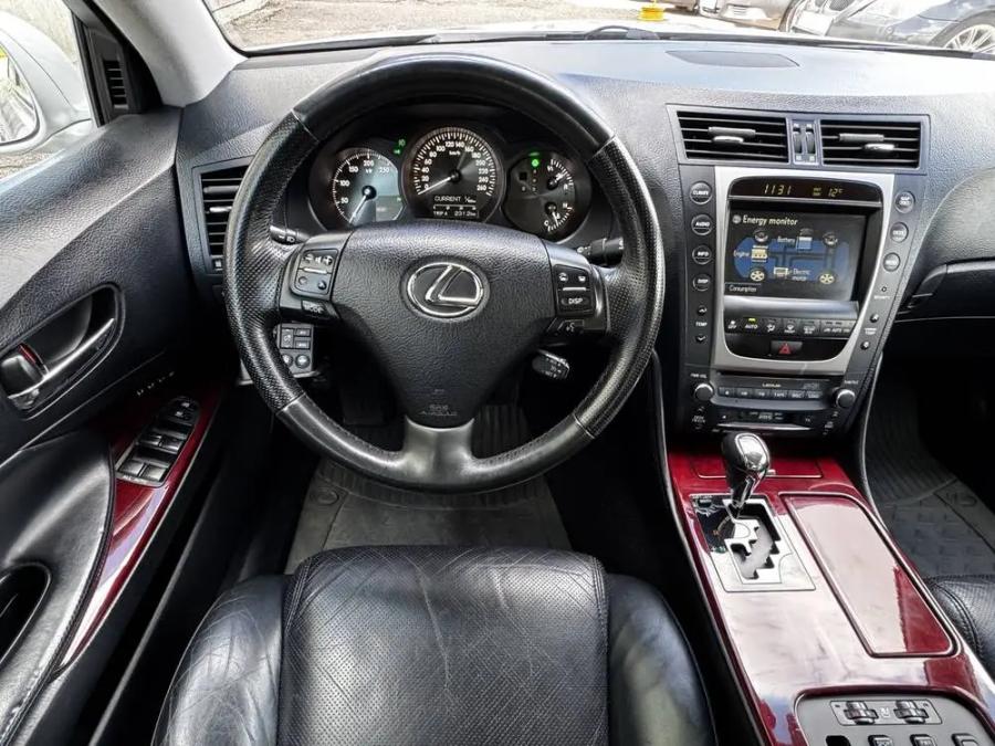 Grey Lexus GS 2006 in Daugavpils, with an engine capacity of 3.50 L and mileage of 296 thousand km for 6990 €, photo 16 on AUTOMOTO.COM.LV