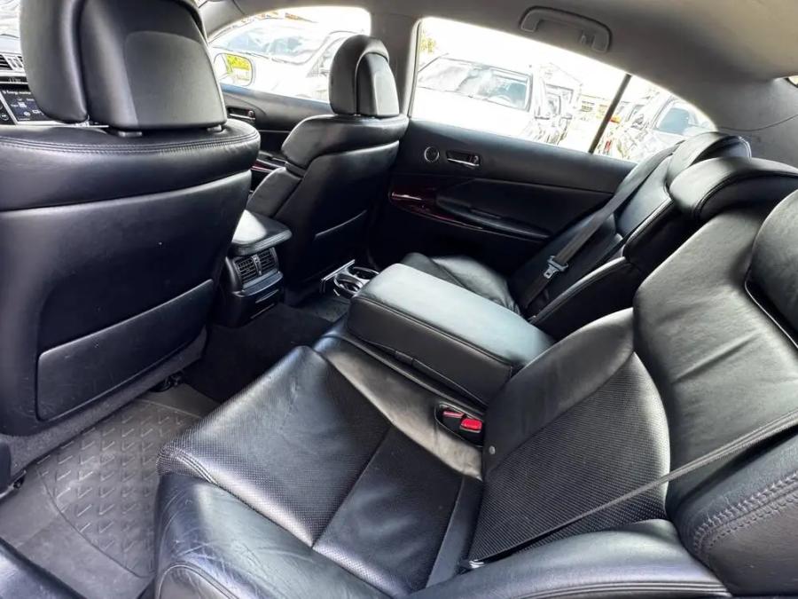 Grey Lexus GS 2006 in Daugavpils, with an engine capacity of 3.50 L and mileage of 296 thousand km for 6990 €, photo 27 on AUTOMOTO.COM.LV