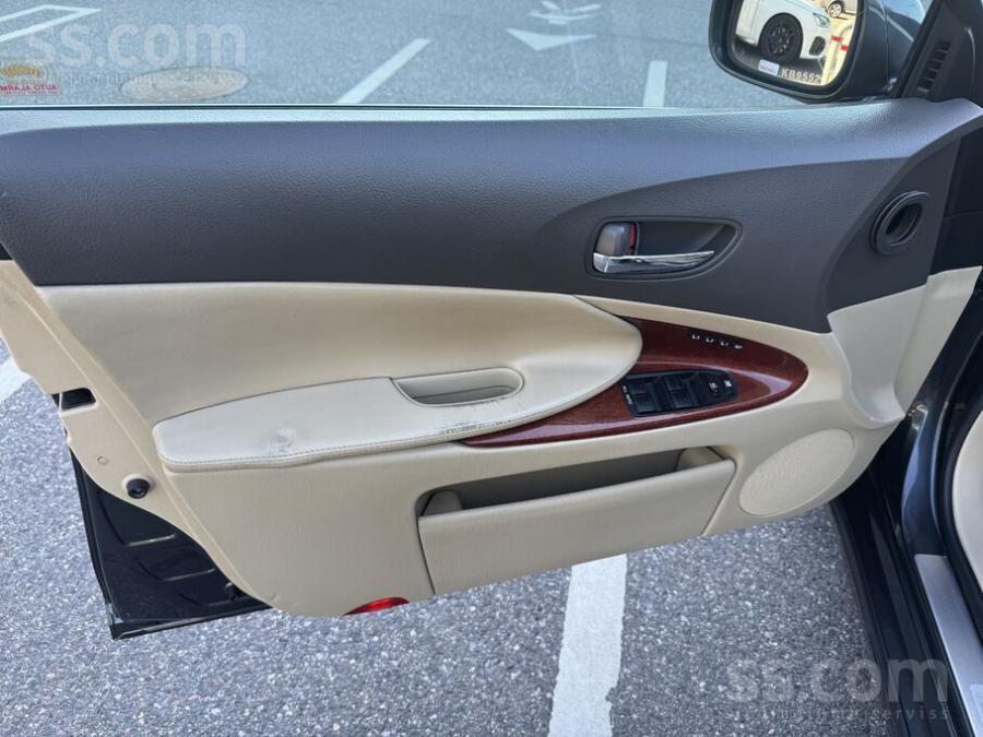 Pelēks Lexus GS 2006 Jūrmala, ar dzinēja tilpumu 3.00 L un nobraukumu 320 tūkst. km par 2850 €, foto 9 vietnē AUTOMOTO.COM.LV