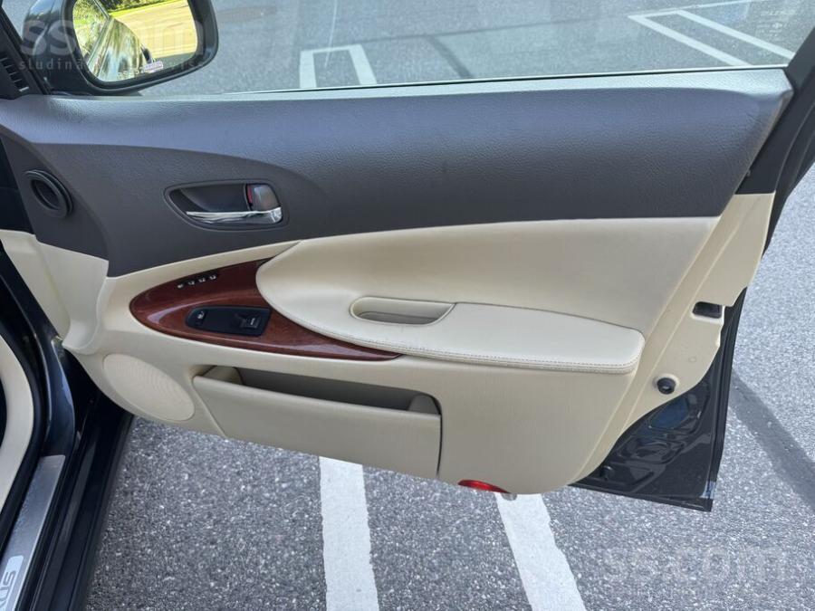 Pelēks Lexus GS 2006 Jūrmala, ar dzinēja tilpumu 3.00 L un nobraukumu 320 tūkst. km par 2850 €, foto 13 vietnē AUTOMOTO.COM.LV