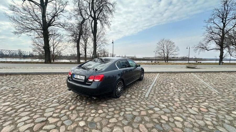 Grey Lexus GS 2007 in Daugavpils, with an engine capacity of 3.00 L and mileage of 200 thousand km for 5000 €, photo 6 on AUTOMOTO.COM.LV
