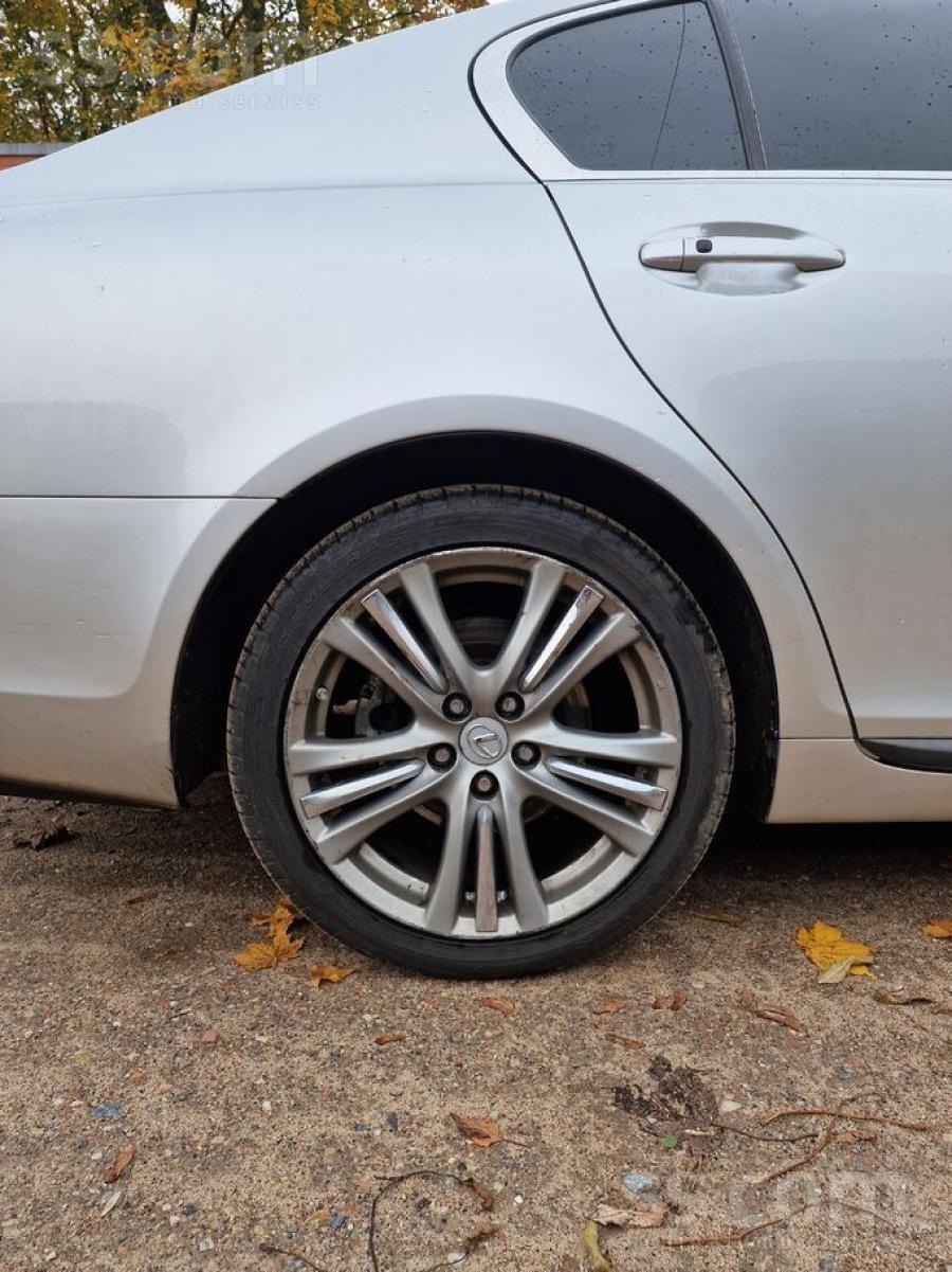 Grey Lexus GS 2007 in Riga, with an engine capacity of 3.50 L and mileage of 186 thousand km for 4490 €, photo 11 on AUTOMOTO.COM.LV