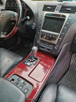 Grey Lexus GS 2007 in Riga, with an engine capacity of 3.50 L and mileage of 186 thousand km for 4490 €, photo 15 on AUTOMOTO.COM.LV