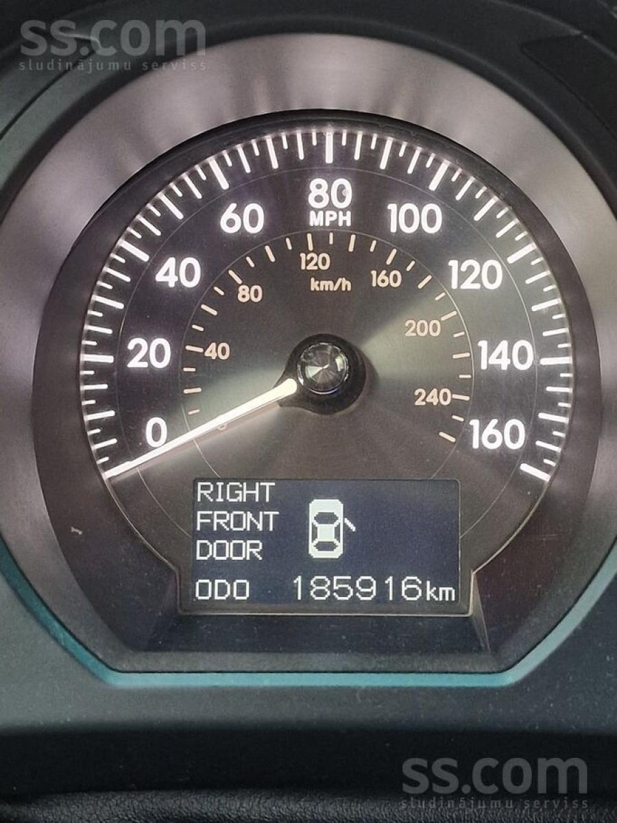 Grey Lexus GS 2007 in Riga, with an engine capacity of 3.50 L and mileage of 186 thousand km for 4490 €, photo 20 on AUTOMOTO.COM.LV