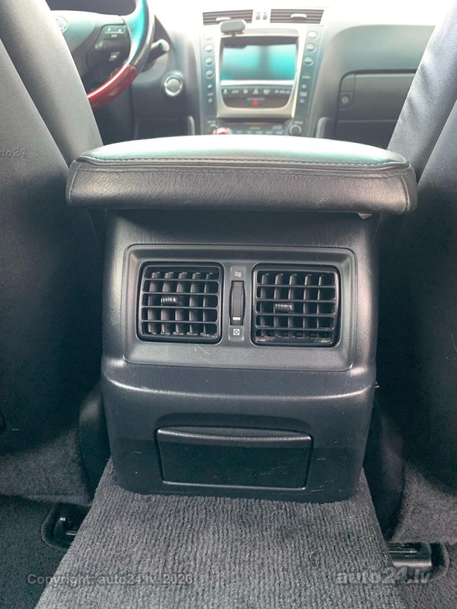 Pelēks Lexus GS 2008 Tallina, ar dzinēja tilpumu 3.50 L un nobraukumu 240 tūkst. km par 6900 €, foto 16 vietnē AUTOMOTO.COM.LV