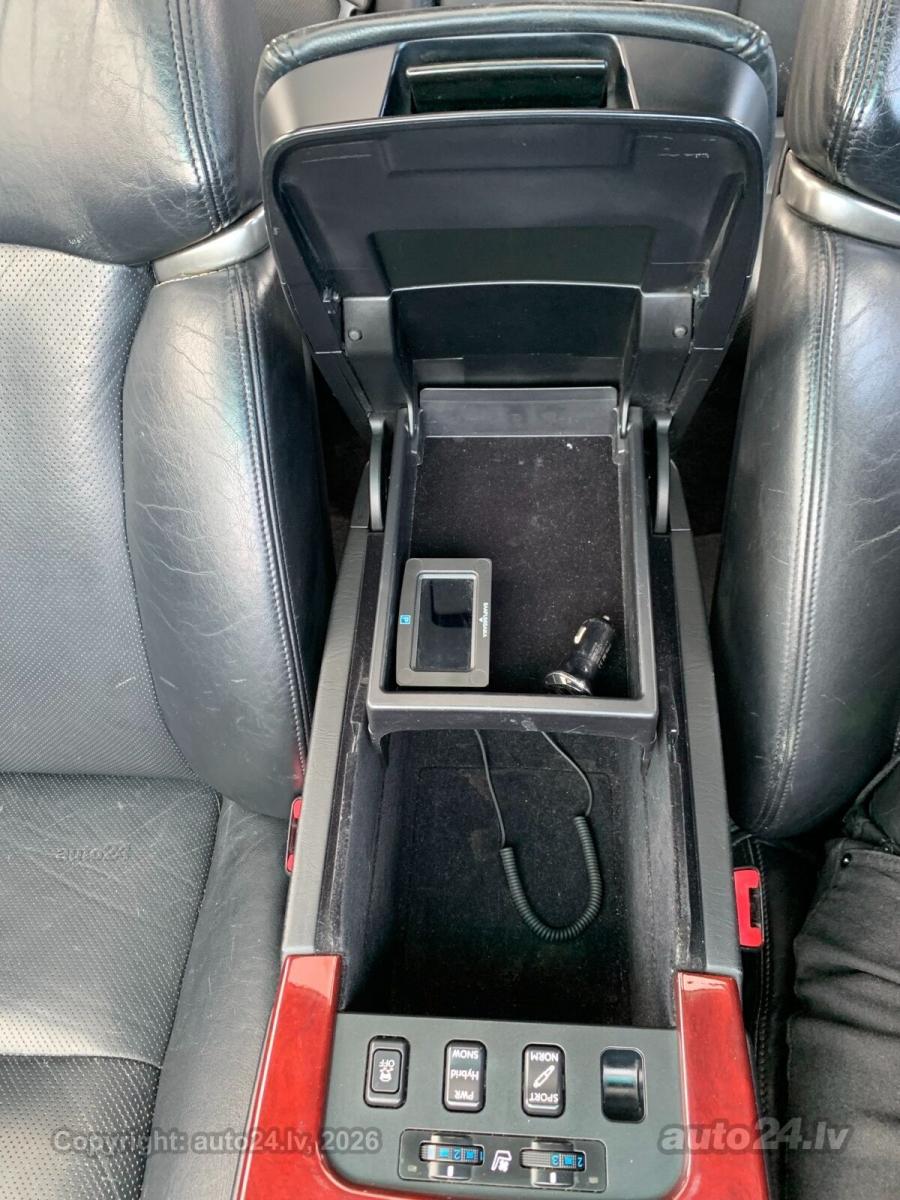 Pelēks Lexus GS 2008 Tallina, ar dzinēja tilpumu 3.50 L un nobraukumu 240 tūkst. km par 6900 €, foto 20 vietnē AUTOMOTO.COM.LV