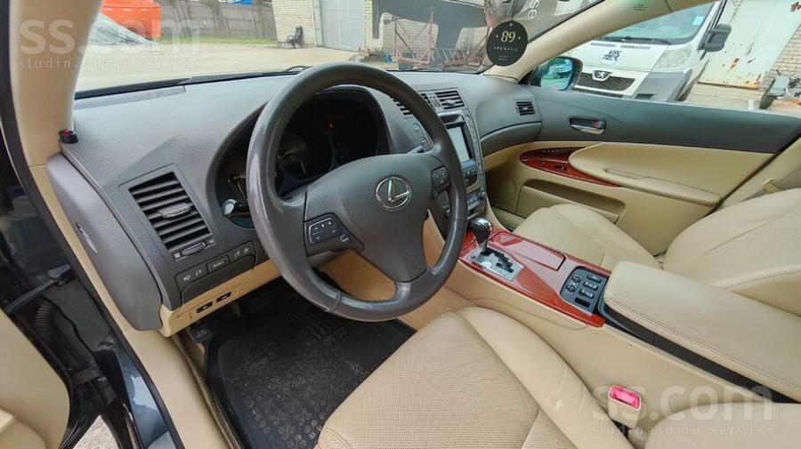 Grey Lexus GS 2009 in Riga, with an engine capacity of 3.00 L and mileage of 201 thousand km for 4650 €, photo 9 on AUTOMOTO.COM.LV