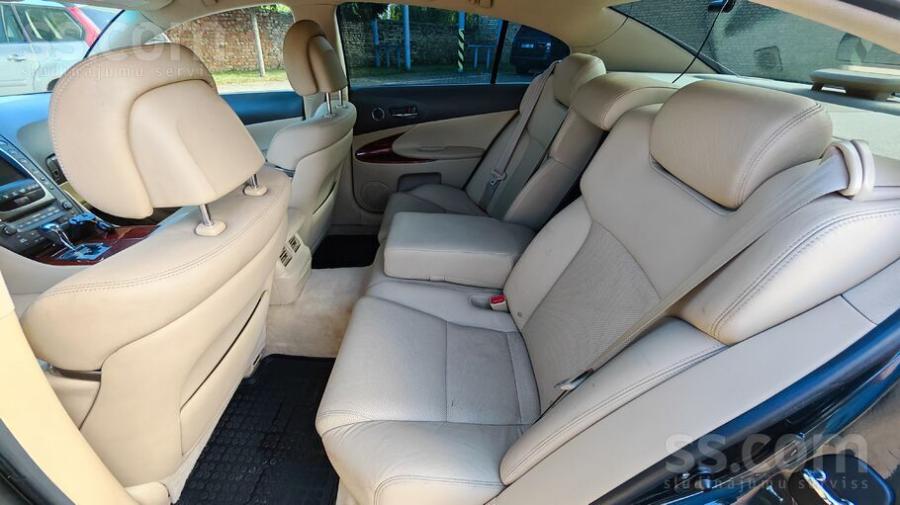 Grey Lexus GS 2009 in Riga, with an engine capacity of 3.00 L and mileage of 201 thousand km for 4650 €, photo 16 on AUTOMOTO.COM.LV