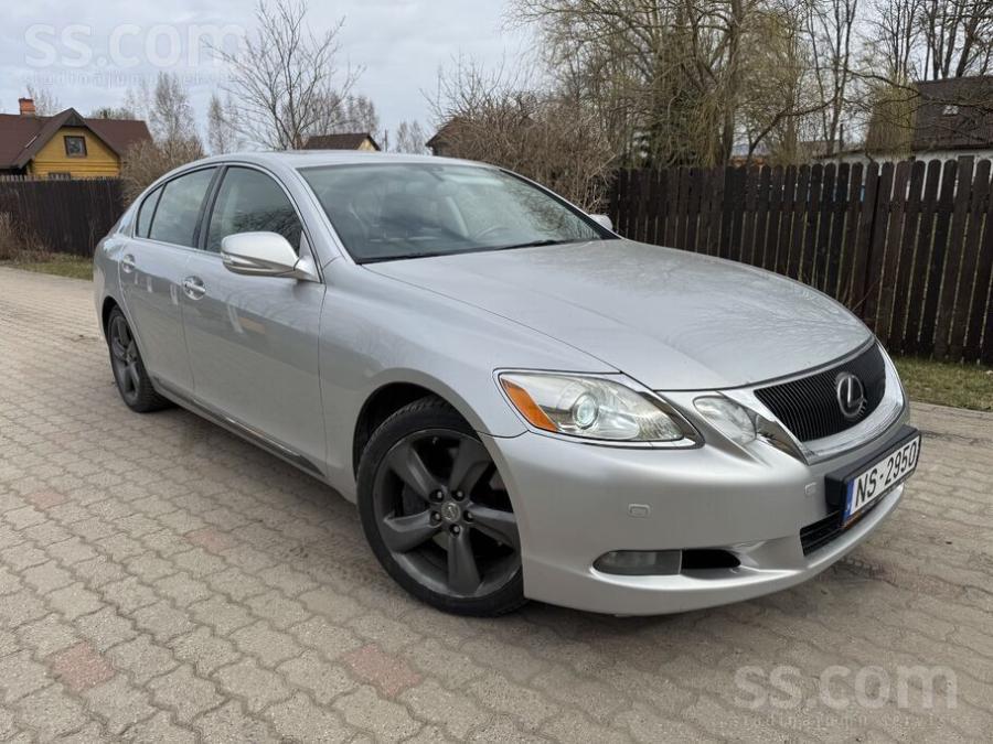 Pelēks Lexus GS 2010 Ogre, ar dzinēja tilpumu 3.00 L un nobraukumu 199 tūkst. km par 3500 €, foto 2 vietnē AUTOMOTO.COM.LV