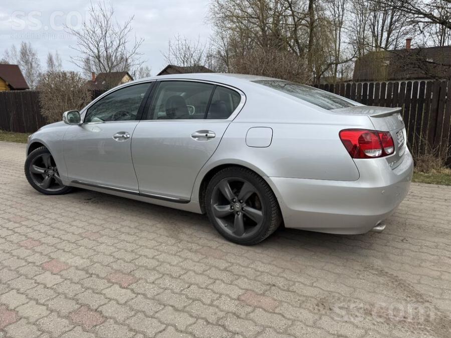 Pelēks Lexus GS 2010 Ogre, ar dzinēja tilpumu 3.00 L un nobraukumu 199 tūkst. km par 3500 €, foto 6 vietnē AUTOMOTO.COM.LV