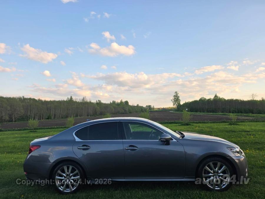 Pelēks Lexus GS 2013 Tallina, ar dzinēja tilpumu 2.50 L un nobraukumu 0 tūkst. km par 10990 €, foto 6 vietnē AUTOMOTO.COM.LV