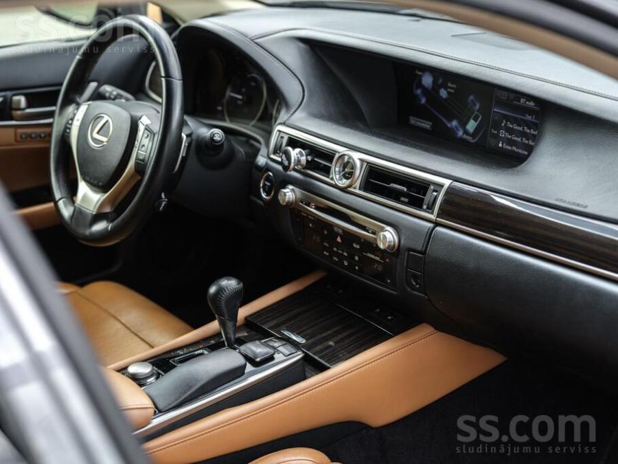 Grey Lexus GS 2014 in Riga, with an engine capacity of 3.50 L and mileage of 142 thousand km for 16300 €, photo 4 on AUTOMOTO.COM.LV