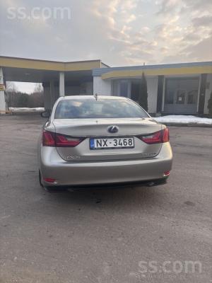 Pelēks Lexus GS 2015 Daugavpils, ar dzinēja tilpumu 2.50 L un nobraukumu 190 tūkst. km par 17000 €, foto 3 vietnē AUTOMOTO.COM.LV