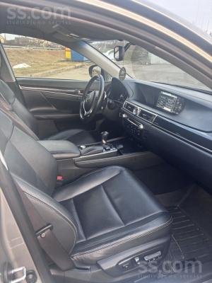 Pelēks Lexus GS 2015 Daugavpils, ar dzinēja tilpumu 2.50 L un nobraukumu 190 tūkst. km par 17000 €, foto 8 vietnē AUTOMOTO.COM.LV