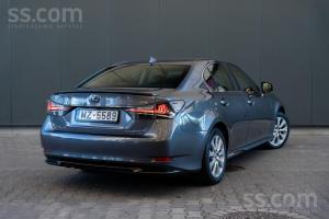 Grey Lexus GS 2016 in Riga, with an engine capacity of 2.50 L and mileage of 218 thousand km for 18900 €, photo 7 on AUTOMOTO.COM.LV
