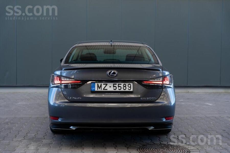 Grey Lexus GS 2016 in Riga, with an engine capacity of 2.50 L and mileage of 218 thousand km for 18900 €, photo 8 on AUTOMOTO.COM.LV