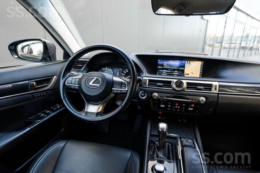 Grey Lexus GS 2016 in Riga, with an engine capacity of 2.50 L and mileage of 218 thousand km for 18900 €, photo 11 on AUTOMOTO.COM.LV