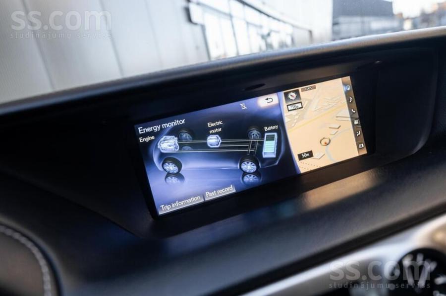 Grey Lexus GS 2016 in Riga, with an engine capacity of 2.50 L and mileage of 218 thousand km for 18900 €, photo 30 on AUTOMOTO.COM.LV