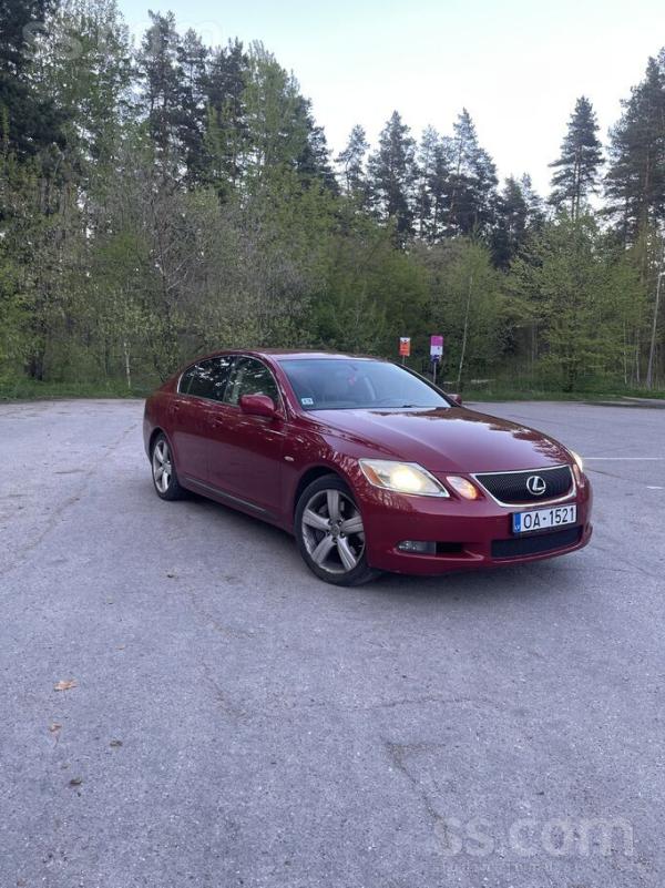 Red Lexus GS 2005 in Riga, with an engine capacity of 3.00 L and mileage of 236 thousand km for 3490 €, photo 5 on AUTOMOTO.COM.LV
