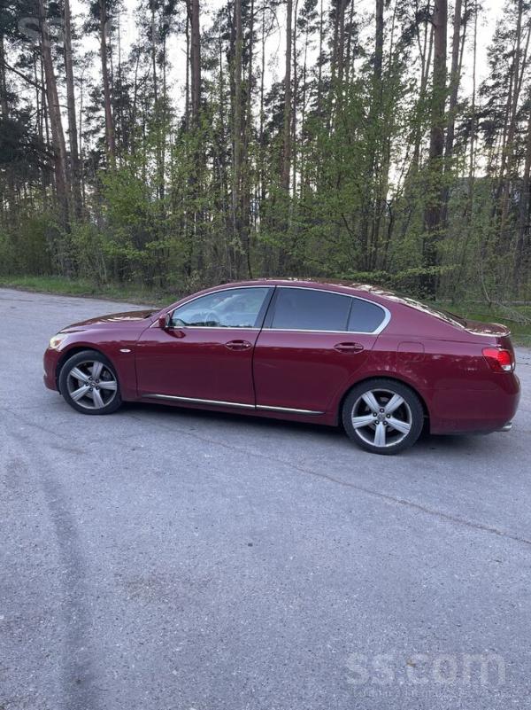 Red Lexus GS 2005 in Riga, with an engine capacity of 3.00 L and mileage of 236 thousand km for 3490 €, photo 9 on AUTOMOTO.COM.LV