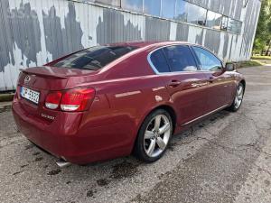 Red Lexus GS 2006 in Riga, with an engine capacity of 3.00 L and mileage of 262 thousand km for 2650 €, photo 6 on AUTOMOTO.COM.LV