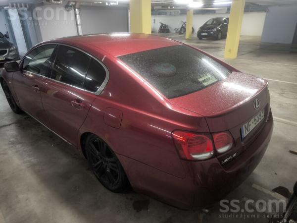 Red Lexus GS 2007 in Jurmala, with an engine capacity of 3.50 L and mileage of 285 thousand km for 4900 €, photo 4 on AUTOMOTO.COM.LV