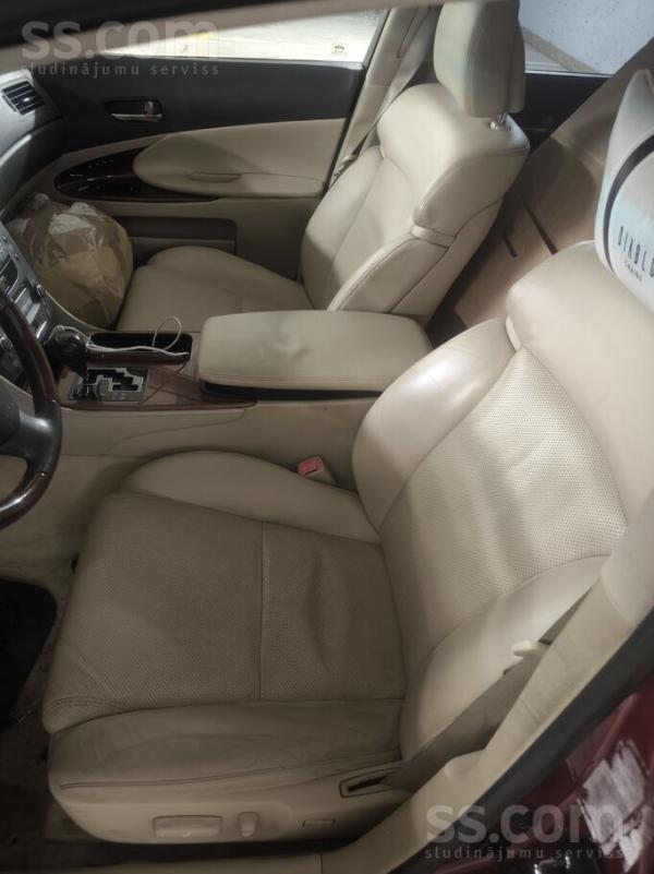 Red Lexus GS 2007 in Jurmala, with an engine capacity of 3.50 L and mileage of 285 thousand km for 4900 €, photo 5 on AUTOMOTO.COM.LV
