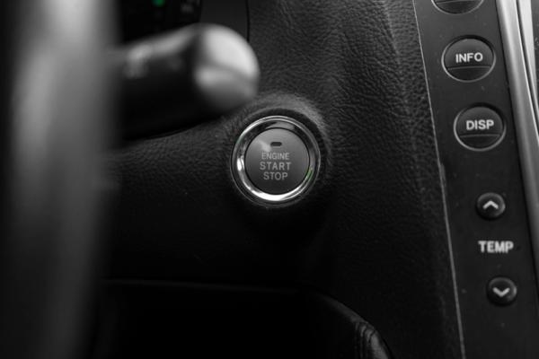 Lexus GS 2006 in Riga, with an engine capacity of 3.00 L and mileage of 366 thousand km for 3300 €, photo 2 on AUTOMOTO.COM.LV
