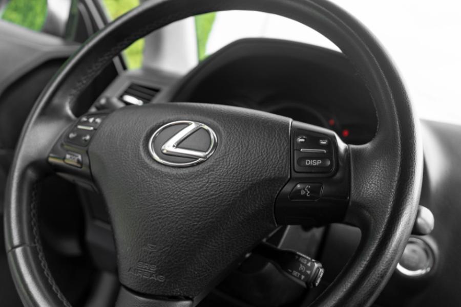 Lexus GS 2006 Rīga, ar dzinēja tilpumu 3.00 L un nobraukumu 366 tūkst. km par 3300 €, foto 5 vietnē AUTOMOTO.COM.LV