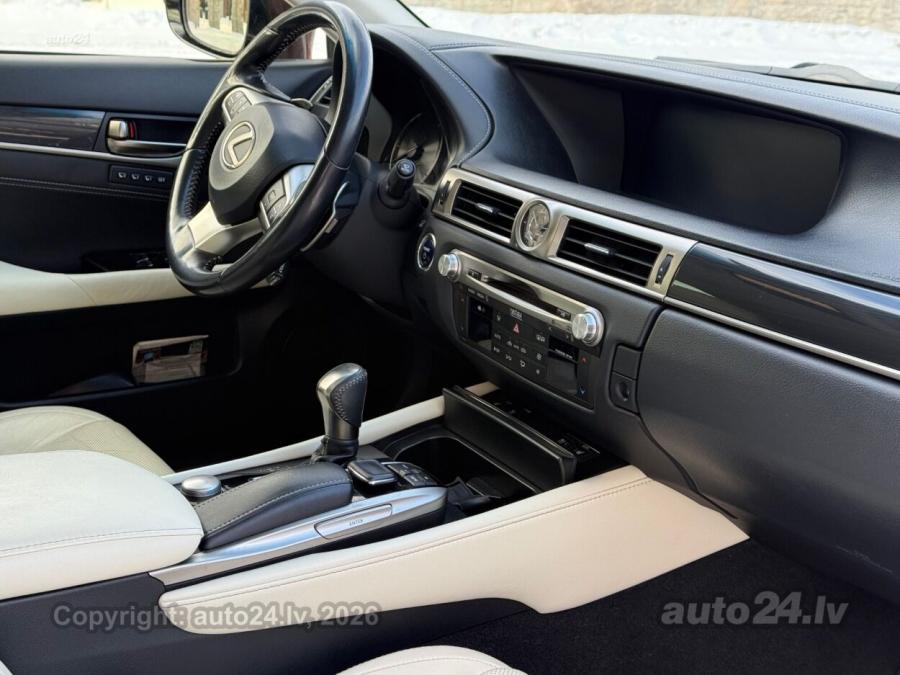 Lexus GS 2016 Tallina, ar dzinēja tilpumu 2.50 L un nobraukumu 226 tūkst. km par 20500 €, foto 9 vietnē AUTOMOTO.COM.LV