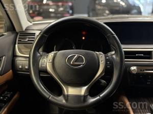 White Lexus GS 2013 in Riga, with an engine capacity of 3.50 L and mileage of 220 thousand km for 16490 €, photo 15 on AUTOMOTO.COM.LV