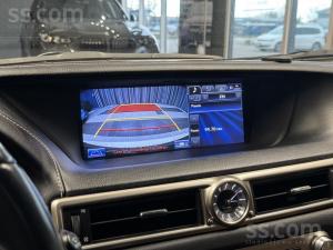 White Lexus GS 2013 in Riga, with an engine capacity of 3.50 L and mileage of 220 thousand km for 16490 €, photo 18 on AUTOMOTO.COM.LV
