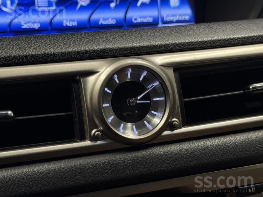 White Lexus GS 2013 in Riga, with an engine capacity of 3.50 L and mileage of 220 thousand km for 16490 €, photo 22 on AUTOMOTO.COM.LV