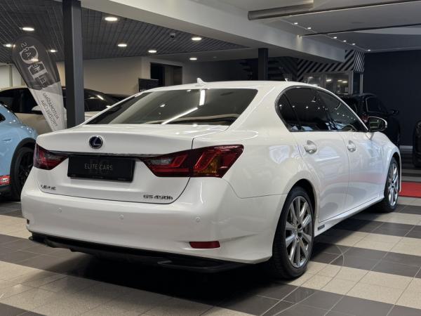 Balts Lexus GS 2013 Rīga, ar dzinēja tilpumu 3.50 L un nobraukumu 220 tūkst. km par 16490 €, foto 3 vietnē AUTOMOTO.COM.LV