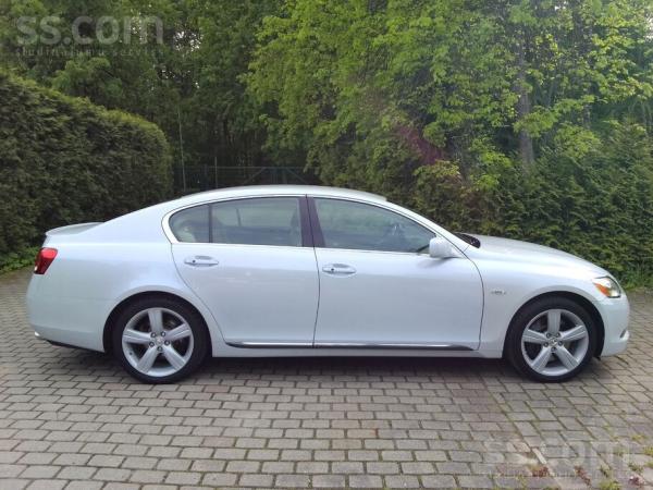 White Lexus GS 2006 in Riga, with an engine capacity of 3.00 L and mileage of 66 thousand km for 8000 €, photo 2 on AUTOMOTO.COM.LV