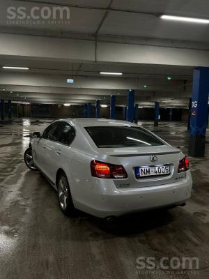 White Lexus GS 2007 in Riga, with an engine capacity of 3.00 L and mileage of 291 thousand km for 4200 €, photo 4 on AUTOMOTO.COM.LV