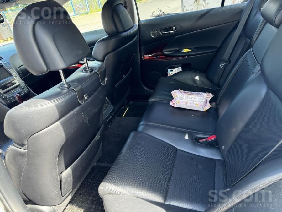Balts Lexus GS 2007 Rīga, ar dzinēja tilpumu 3.50 L un nobraukumu 255 tūkst. km par 4000 €, foto 11 vietnē AUTOMOTO.COM.LV