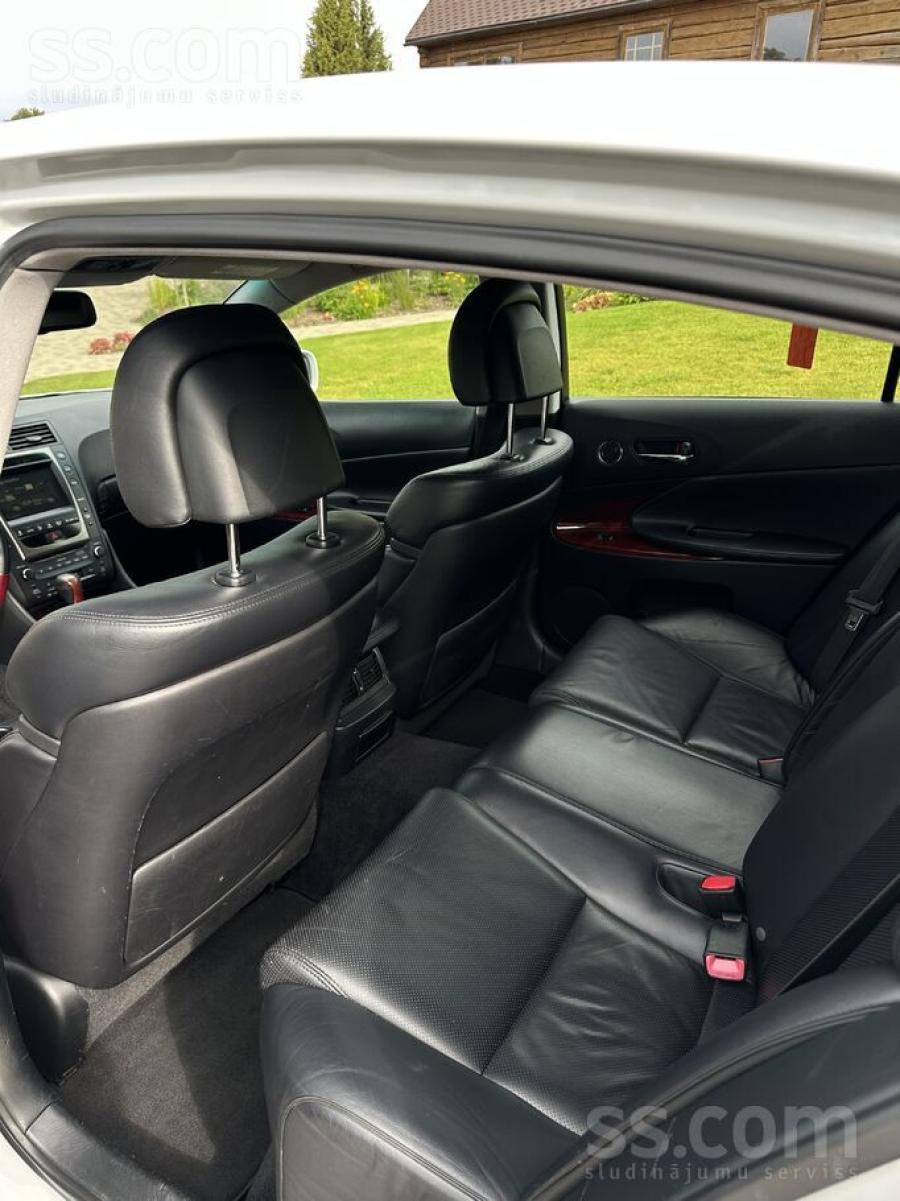 Balts Lexus GS 2008 Madona, ar dzinēja tilpumu 3.50 L un nobraukumu 217 tūkst. km par 4000 €, foto 12 vietnē AUTOMOTO.COM.LV