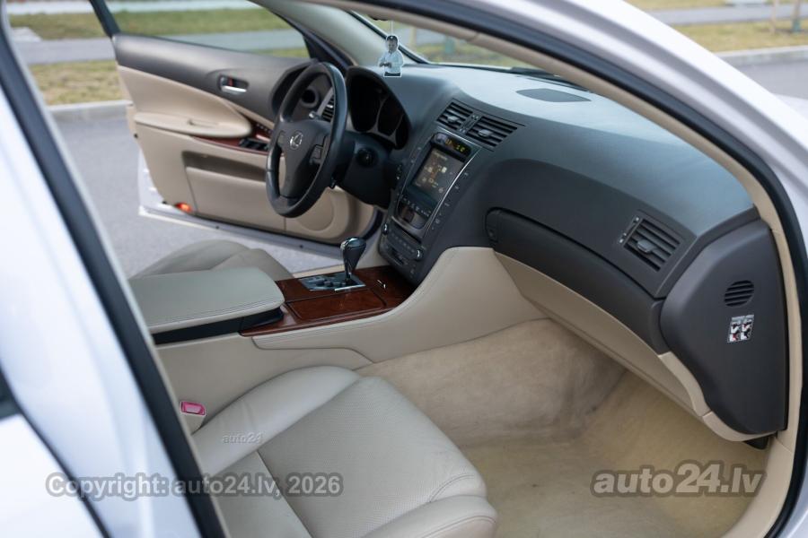 Balts Lexus GS 2010 Tallina, ar dzinēja tilpumu 3.50 L un nobraukumu 218 tūkst. km par 6990 €, foto 15 vietnē AUTOMOTO.COM.LV