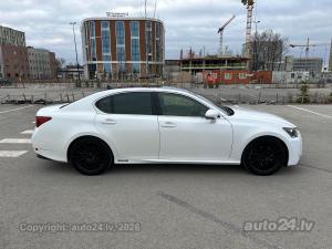 White Lexus GS 2013 in Tallinn, with an engine capacity of 3.50 L and mileage of 210 thousand km for 13700 €, photo 5 on AUTOMOTO.COM.LV