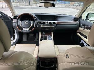 White Lexus GS 2013 in Tallinn, with an engine capacity of 3.50 L and mileage of 210 thousand km for 13700 €, photo 10 on AUTOMOTO.COM.LV