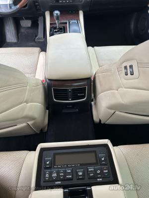 White Lexus GS 2013 in Tallinn, with an engine capacity of 3.50 L and mileage of 210 thousand km for 13700 €, photo 12 on AUTOMOTO.COM.LV