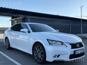 White Lexus GS 2014 in Riga, with an engine capacity of 3.50 L and mileage of 185 thousand km for 15500 €, photo 3 on AUTOMOTO.COM.LV